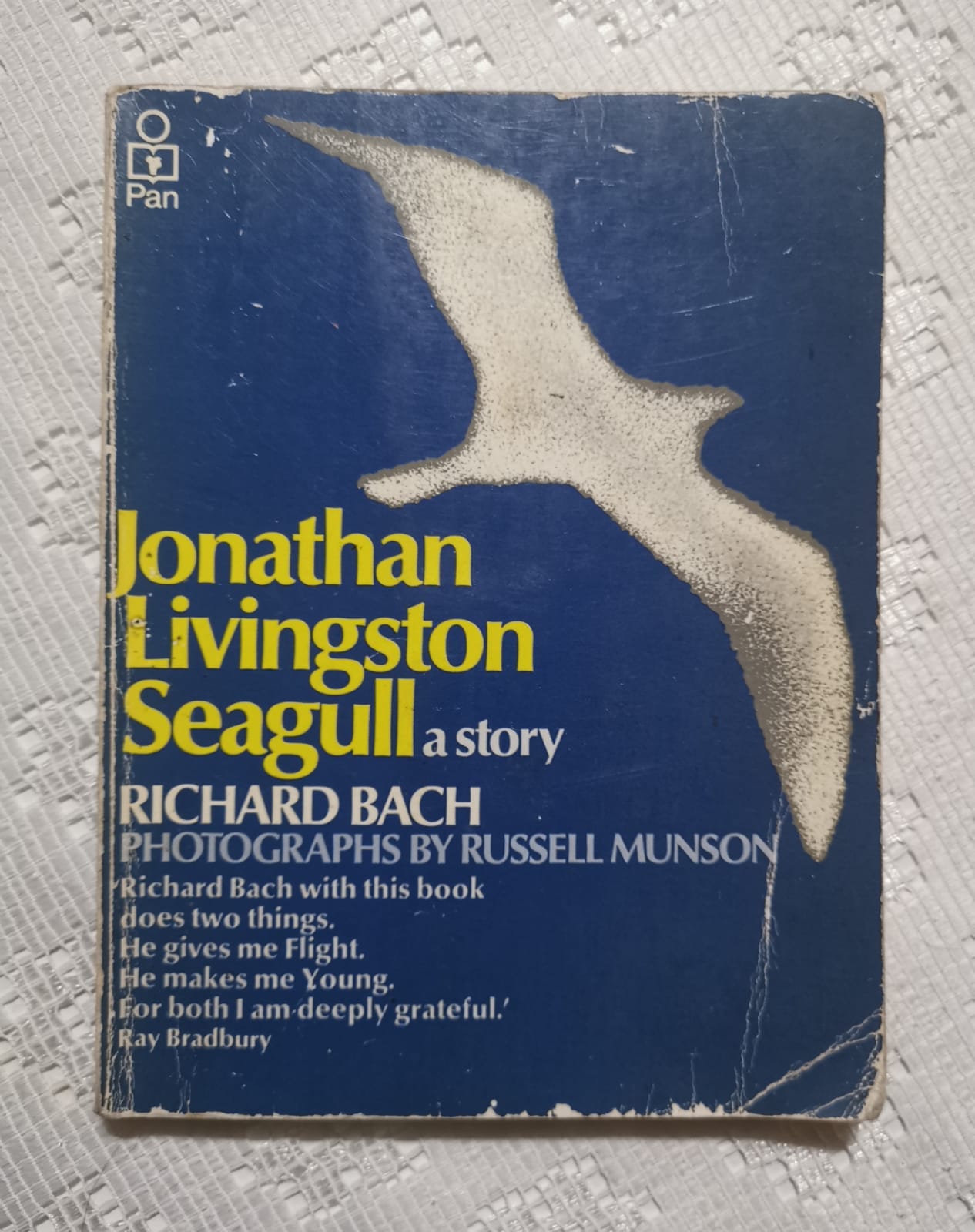 Jonathan Livingston Seagull - Richard Bach